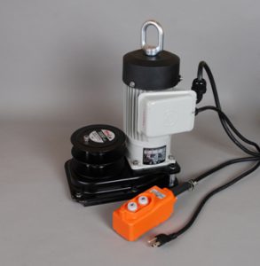 Windlift 5000 lb. Electric Ceiling Winch • South Country Livestock ...